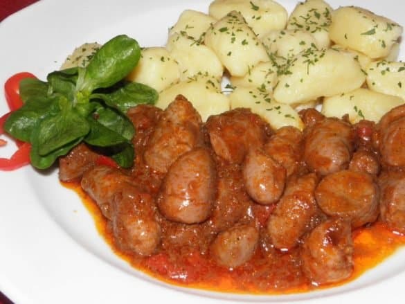 10+1 Crazy Things to Do in Budapest – Only for the Desperado